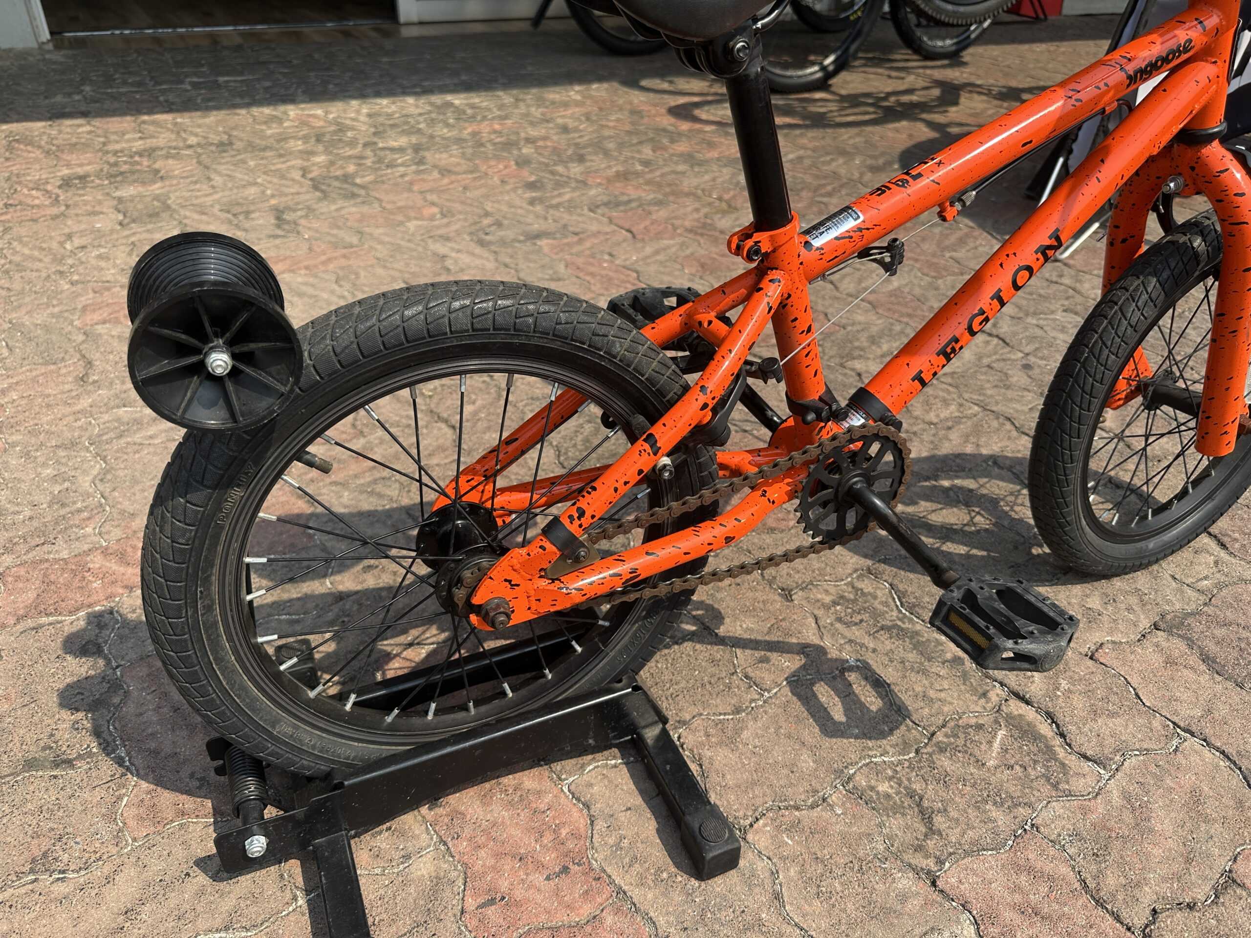 BSC PRE-OWNED Mongoose L16 kids BMX | The Bicycle Service Company